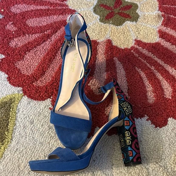 Nine West | Shoes | Nine West Royal Blue Patterned Heels | Poshmark